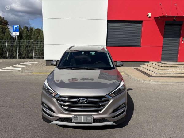 Hyundai Tucson 2017 Panevēža vietnē Brūns Hyundai Tucson 2017 Panevēža, ar dzinēja tilpumu 1.69 L un nobraukumu 113 tūkst. km par 9300 €, foto 6 vietnē AUTOMOTO.COM.LV