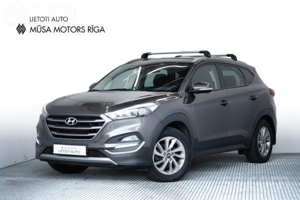 Brown Hyundai Tucson 2017 in Riga, with an engine capacity of 1.70 L and mileage of 268 thousand km for 9900 €, photo 1 on AUTOMOTO.COM.LV