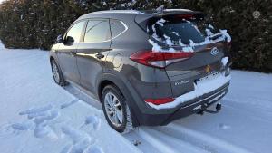 Brown Hyundai Tucson 2018 in Radviliskis, with an engine capacity of 1.69 L and mileage of 90 thousand km for 17000 €, photo 2 on AUTOMOTO.COM.LV