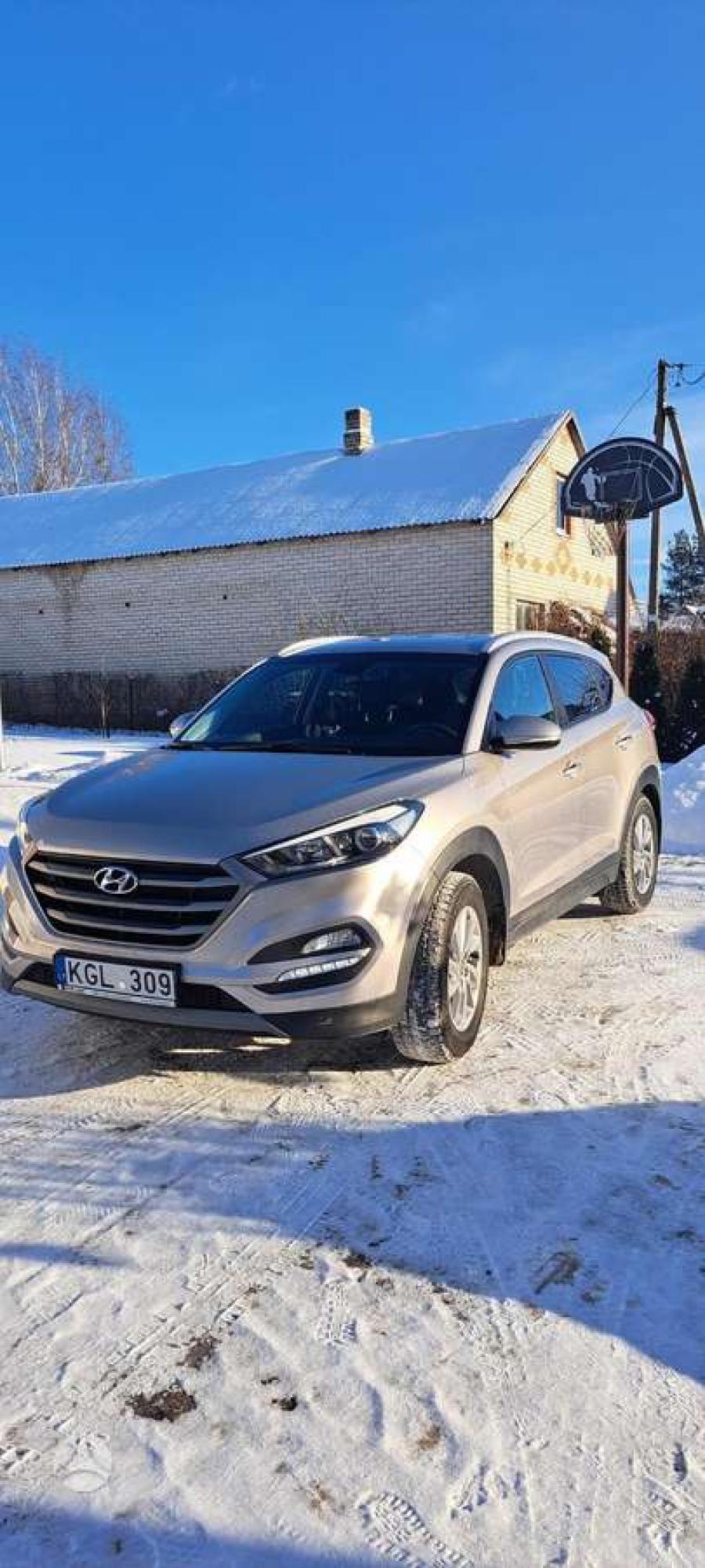Brown Hyundai Tucson 2018 in Birzai, with an engine capacity of 1.59 L and mileage of 77 thousand km for 13900 €, photo 1 on AUTOMOTO.COM.LV