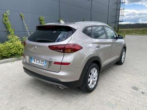 Brown Hyundai Tucson 2018 in Vilnius, with an engine capacity of 1.60 L and mileage of 139 thousand km for 13400 €, photo 4 on AUTOMOTO.COM.LV