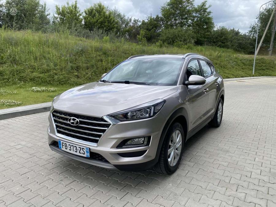 Brown Hyundai Tucson 2018 in Vilnius, with an engine capacity of 1.60 L and mileage of 139 thousand km for 13400 €, photo 7 on AUTOMOTO.COM.LV