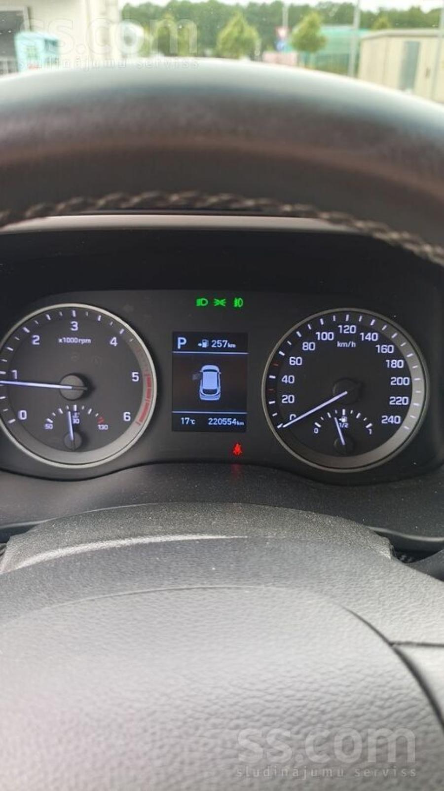 Brūns Hyundai Tucson 2018 Liepāja, ar dzinēja tilpumu 1.60 L un nobraukumu 221 tūkst. km par 14200 €, foto 9 vietnē AUTOMOTO.COM.LV