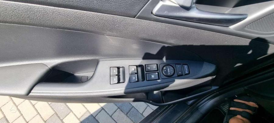 Brown Hyundai Tucson 2019 in Siauliai, with an engine capacity of 1.60 L and mileage of 76 thousand km for 12900 €, photo 17 on AUTOMOTO.COM.LV