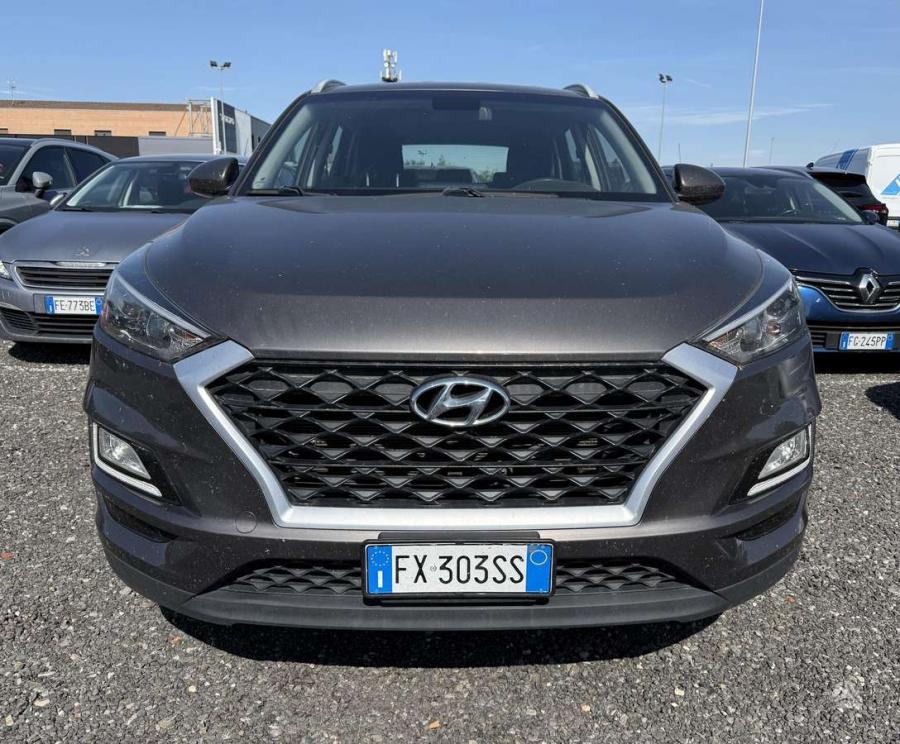Brown Hyundai Tucson 2019 in Siauliai, with an engine capacity of 1.59 L and mileage of 83 thousand km for 13200 €, photo 3 on AUTOMOTO.COM.LV