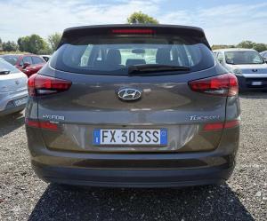Brown Hyundai Tucson 2019 in Siauliai, with an engine capacity of 1.59 L and mileage of 83 thousand km for 13200 €, photo 6 on AUTOMOTO.COM.LV