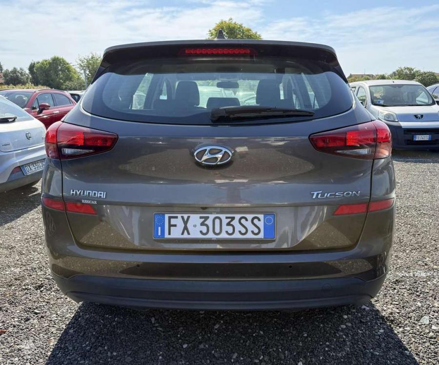 Brown Hyundai Tucson 2019 in Siauliai, with an engine capacity of 1.59 L and mileage of 83 thousand km for 13200 €, photo 6 on AUTOMOTO.COM.LV