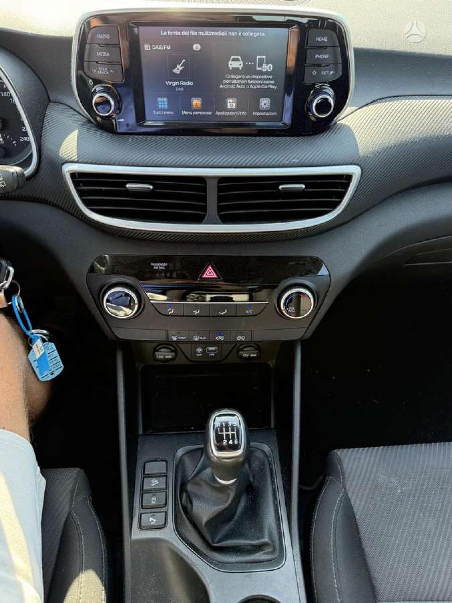 Brown Hyundai Tucson 2019 in Siauliai, with an engine capacity of 1.59 L and mileage of 83 thousand km for 13200 €, photo 11 on AUTOMOTO.COM.LV