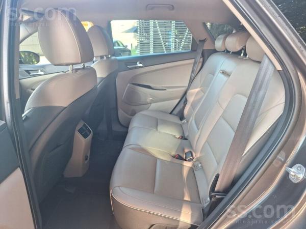 Brown Hyundai Tucson 2019 in Liepaja, with an engine capacity of 1.60 L and mileage of 50 thousand km for 25000 €, photo 2 on AUTOMOTO.COM.LV