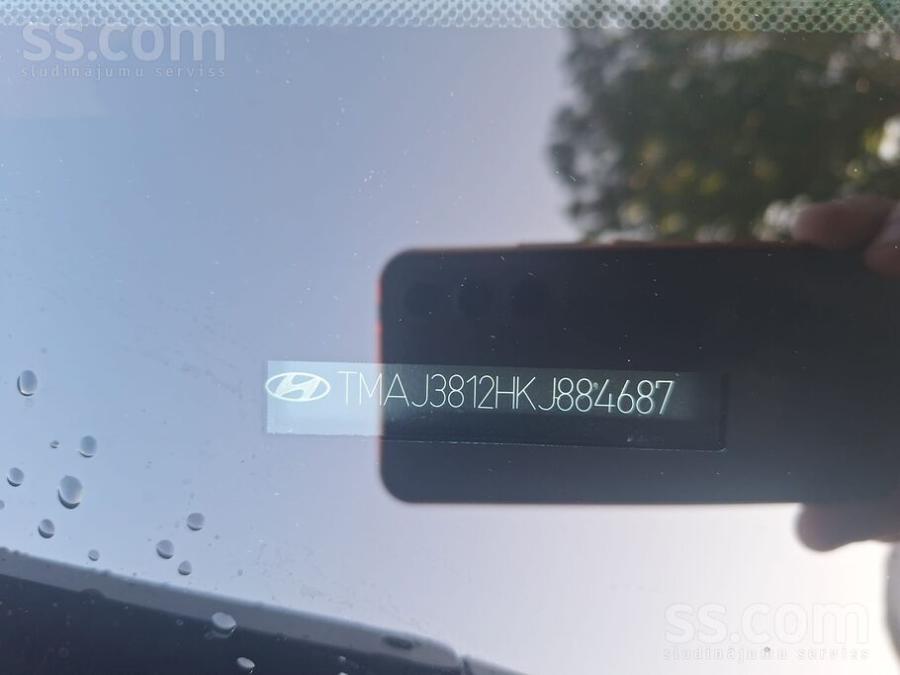 Brown Hyundai Tucson 2019 in Liepaja, with an engine capacity of 1.60 L and mileage of 50 thousand km for 25000 €, photo 5 on AUTOMOTO.COM.LV