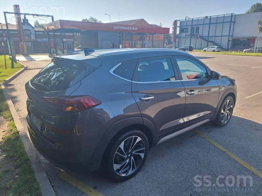 Brown Hyundai Tucson 2019 in Liepaja, with an engine capacity of 1.60 L and mileage of 50 thousand km for 25000 €, photo 8 on AUTOMOTO.COM.LV