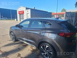 Brown Hyundai Tucson 2019 in Liepaja, with an engine capacity of 1.60 L and mileage of 50 thousand km for 25000 €, photo 10 on AUTOMOTO.COM.LV