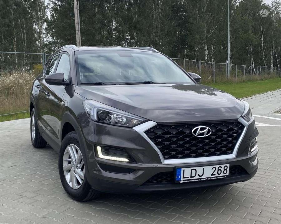 Brown Hyundai Tucson 2019 in Vilnius, with an engine capacity of 1.59 L and mileage of 51 thousand km for 15000 €, photo 1 on AUTOMOTO.COM.LV