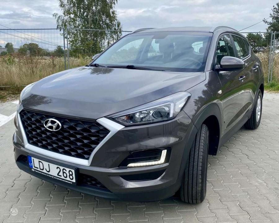 Brown Hyundai Tucson 2019 in Vilnius, with an engine capacity of 1.59 L and mileage of 51 thousand km for 15000 €, photo 3 on AUTOMOTO.COM.LV