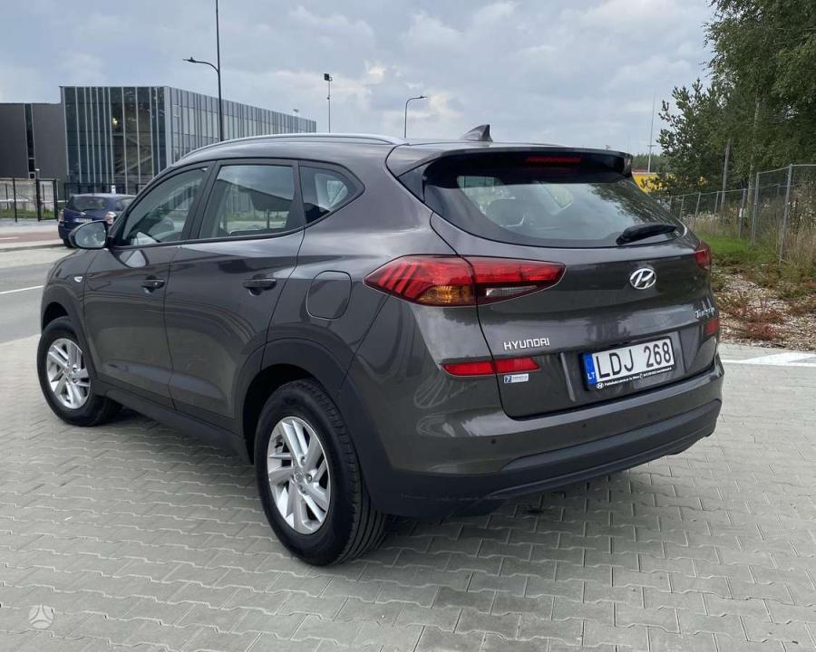 Brown Hyundai Tucson 2019 in Vilnius, with an engine capacity of 1.59 L and mileage of 51 thousand km for 15000 €, photo 5 on AUTOMOTO.COM.LV