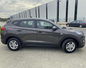 Brown Hyundai Tucson 2019 in Vilnius, with an engine capacity of 1.59 L and mileage of 51 thousand km for 15000 €, photo 8 on AUTOMOTO.COM.LV