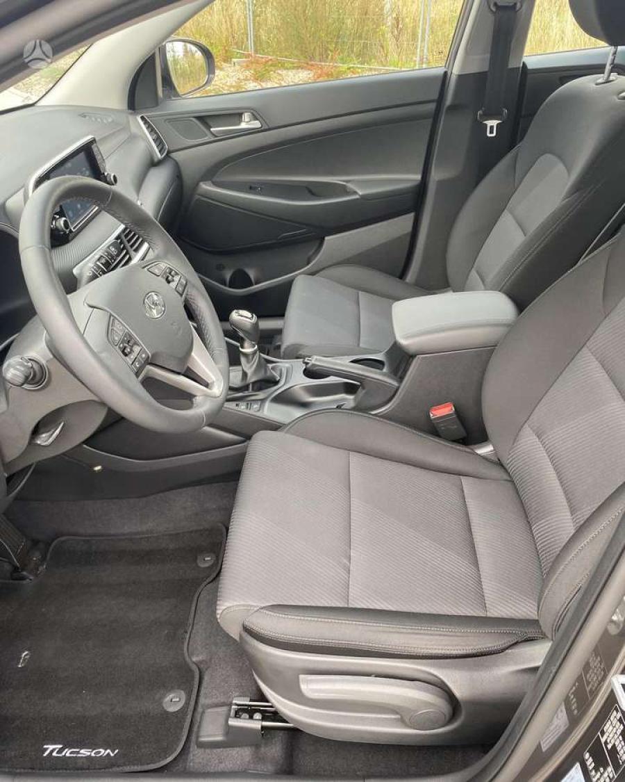 Brown Hyundai Tucson 2019 in Vilnius, with an engine capacity of 1.59 L and mileage of 51 thousand km for 15000 €, photo 12 on AUTOMOTO.COM.LV