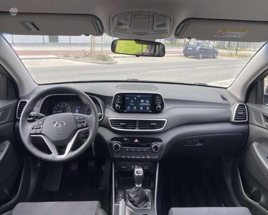 Brown Hyundai Tucson 2019 in Vilnius, with an engine capacity of 1.59 L and mileage of 51 thousand km for 15000 €, photo 17 on AUTOMOTO.COM.LV