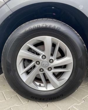 Brown Hyundai Tucson 2019 in Vilnius, with an engine capacity of 1.59 L and mileage of 51 thousand km for 15000 €, photo 23 on AUTOMOTO.COM.LV