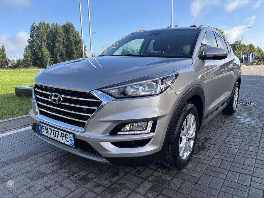 Brown Hyundai Tucson 2020 in Taurage, with an engine capacity of 1.60 L and mileage of 160 thousand km for 12200 €, photo 1 on AUTOMOTO.COM.LV