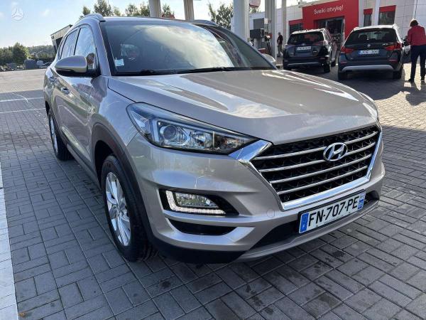 Brown Hyundai Tucson 2020 in Taurage, with an engine capacity of 1.60 L and mileage of 160 thousand km for 12200 €, photo 4 on AUTOMOTO.COM.LV