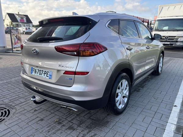 Brown Hyundai Tucson 2020 in Taurage, with an engine capacity of 1.60 L and mileage of 160 thousand km for 12200 €, photo 6 on AUTOMOTO.COM.LV