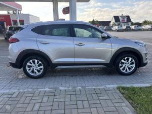 Brown Hyundai Tucson 2020 in Taurage, with an engine capacity of 1.60 L and mileage of 160 thousand km for 12200 €, photo 7 on AUTOMOTO.COM.LV