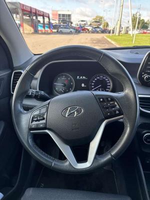 Brown Hyundai Tucson 2020 in Taurage, with an engine capacity of 1.60 L and mileage of 160 thousand km for 12200 €, photo 18 on AUTOMOTO.COM.LV