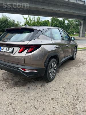 Brūns Hyundai Tucson 2023 Rīga, ar dzinēja tilpumu 1.60 L un nobraukumu 65 tūkst. km par 15700 €, foto 4 vietnē AUTOMOTO.COM.LV