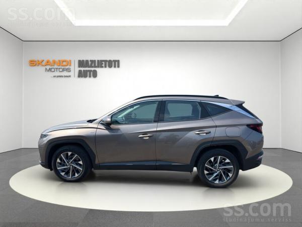 Коричневый Хендай Туксон 2024 в Рига, объемом двигателя 1.60 л и пробегом 60 тыс. км за 23990 €, фото 3 на AUTOMOTO.COM.LV