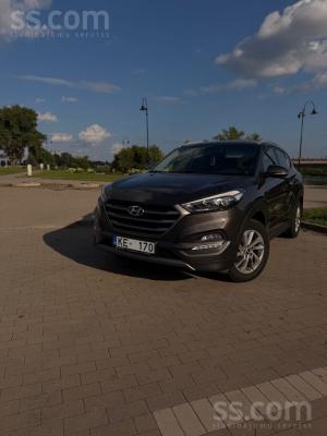 Brown Hyundai Tucson 2015 in Daugavpils, with an engine capacity of 1.60 L and mileage of 146 thousand km for 10900 €, photo  on AUTOMOTO.COM.LV