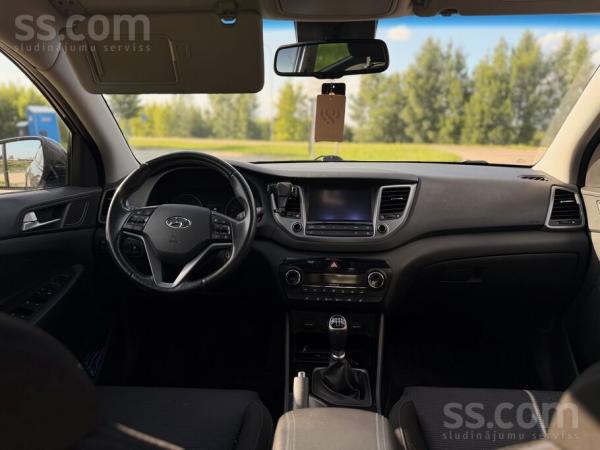 Brūns Hyundai Tucson 2015 Daugavpils, ar dzinēja tilpumu 1.60 L un nobraukumu 146 tūkst. km par 10900 €, foto 4 vietnē AUTOMOTO.COM.LV