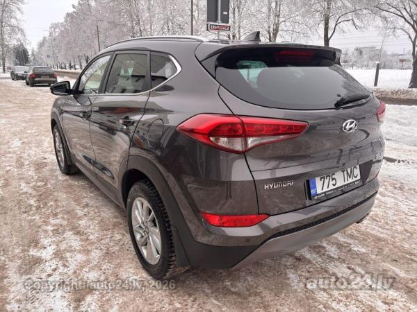 Brūns Hyundai Tucson 2016 Tartu, ar dzinēja tilpumu 1.60 L un nobraukumu 119 tūkst. km par 13300 €, foto 4 vietnē AUTOMOTO.COM.LV