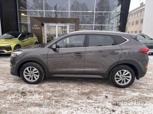 Brūns Hyundai Tucson 2016 Tartu, ar dzinēja tilpumu 1.60 L un nobraukumu 119 tūkst. km par 13300 €, foto 6 vietnē AUTOMOTO.COM.LV