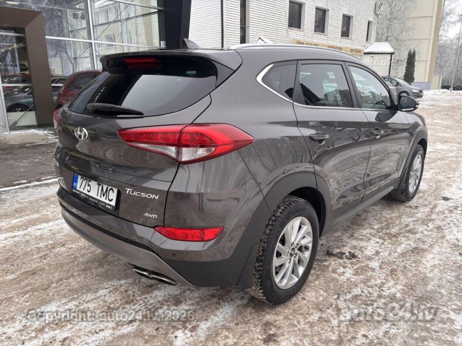 Brūns Hyundai Tucson 2016 Tartu, ar dzinēja tilpumu 1.60 L un nobraukumu 119 tūkst. km par 13300 €, foto 5 vietnē AUTOMOTO.COM.LV