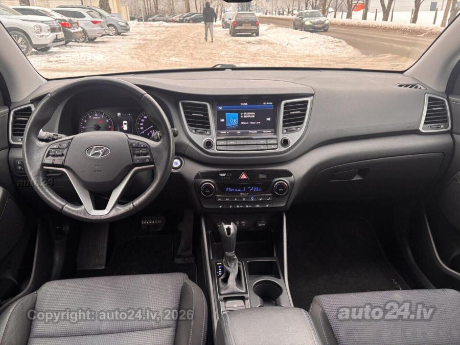 Brūns Hyundai Tucson 2016 Tartu, ar dzinēja tilpumu 1.60 L un nobraukumu 119 tūkst. km par 13300 €, foto 15 vietnē AUTOMOTO.COM.LV