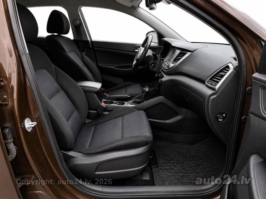 Brūns Hyundai Tucson 2017 Tallina, ar dzinēja tilpumu 1.70 L un nobraukumu 116 tūkst. km par 14590 €, foto 13 vietnē AUTOMOTO.COM.LV