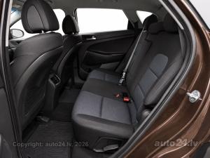 Brūns Hyundai Tucson 2017 Tallina, ar dzinēja tilpumu 1.70 L un nobraukumu 116 tūkst. km par 14590 €, foto 16 vietnē AUTOMOTO.COM.LV
