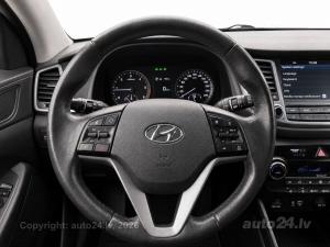 Brūns Hyundai Tucson 2017 Tallina, ar dzinēja tilpumu 1.70 L un nobraukumu 116 tūkst. km par 14590 €, foto 18 vietnē AUTOMOTO.COM.LV