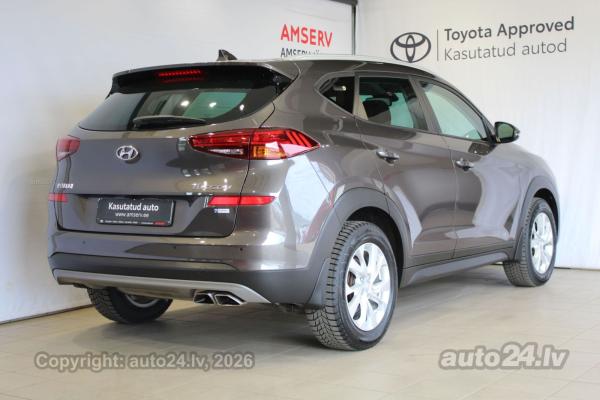 Brown Hyundai Tucson 2019 in Tallinn, with an engine capacity of 1.60 L and mileage of 94 thousand km for 15490 €, photo 2 on AUTOMOTO.COM.LV