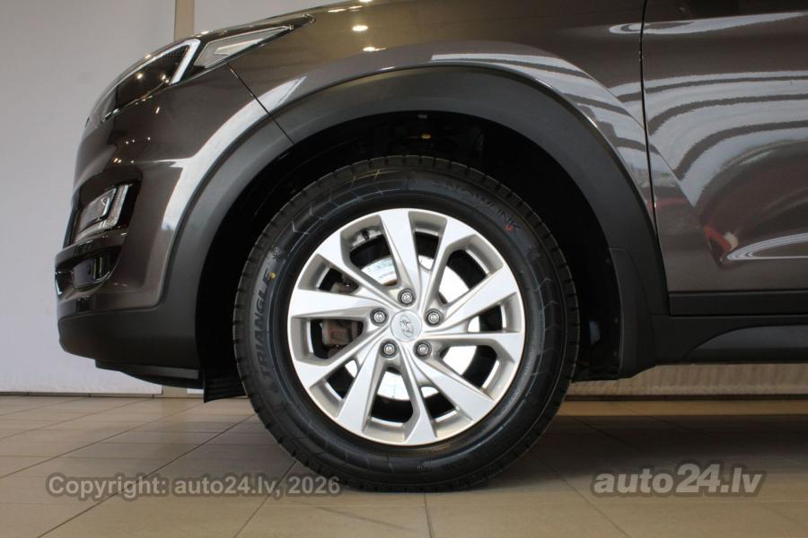Brūns Hyundai Tucson 2019 Tallina, ar dzinēja tilpumu 1.60 L un nobraukumu 94 tūkst. km par 15490 €, foto 16 vietnē AUTOMOTO.COM.LV