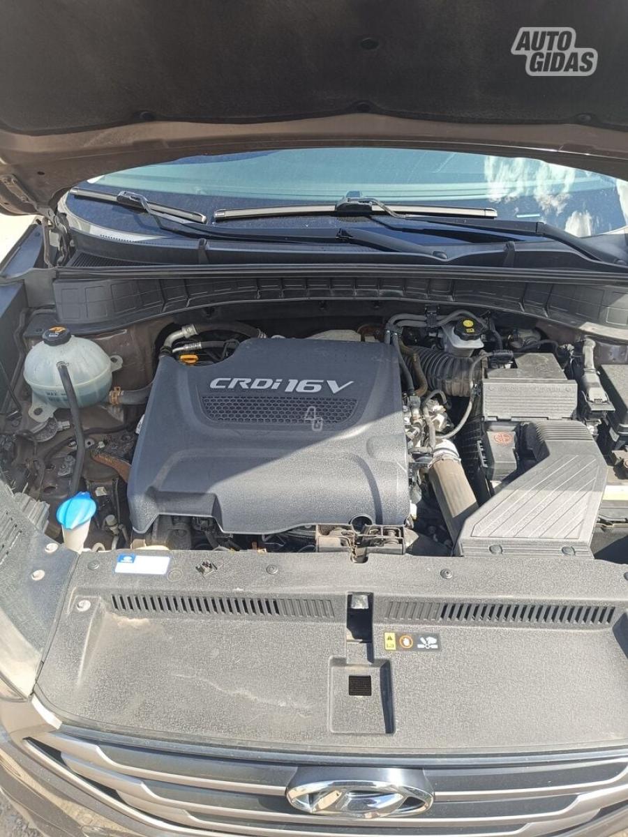 Brown Hyundai Tucson 2015 in Panevezys, with an engine capacity of 2.00 L and mileage of 178 thousand km for 107000 €, photo 9 on AUTOMOTO.COM.LV