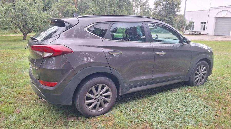 Brūns Hyundai Tucson 2016 Kauņa, ar dzinēja tilpumu 2.00 L un nobraukumu 189 tūkst. km par 12500 €, foto 7 vietnē AUTOMOTO.COM.LV