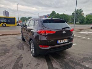 Brūns Hyundai Tucson 2017 Šauļi, ar dzinēja tilpumu 1.69 L un nobraukumu 220 tūkst. km par 10900 €, foto 5 vietnē AUTOMOTO.COM.LV