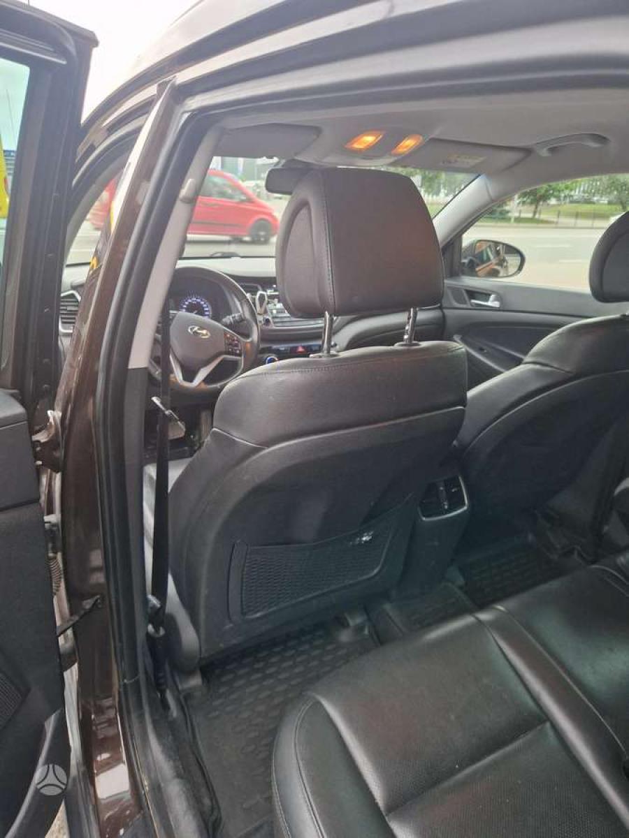 Brūns Hyundai Tucson 2017 Šauļi, ar dzinēja tilpumu 1.69 L un nobraukumu 220 tūkst. km par 10900 €, foto 7 vietnē AUTOMOTO.COM.LV