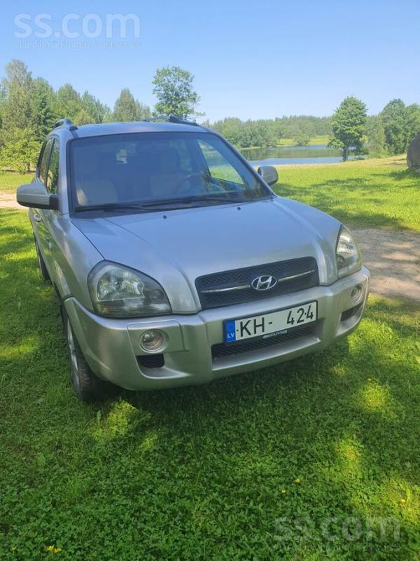 Hyundai Tucson 2005 Madona, ar dzinēja tilpumu 2.00 L un nobraukumu 212 tūkst. km par 2350 €, foto 1 vietnē AUTOMOTO.COM.LV