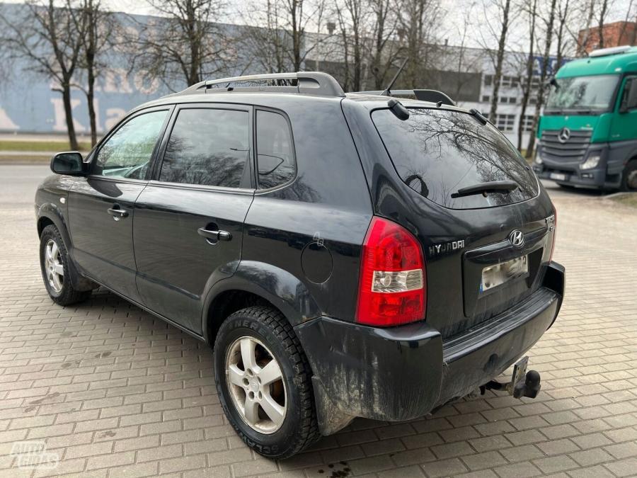 Hyundai Tucson 2005 Viļņa, ar dzinēja tilpumu 2.00 L un nobraukumu 200 tūkst. km par 1850 €, foto 5 vietnē AUTOMOTO.COM.LV