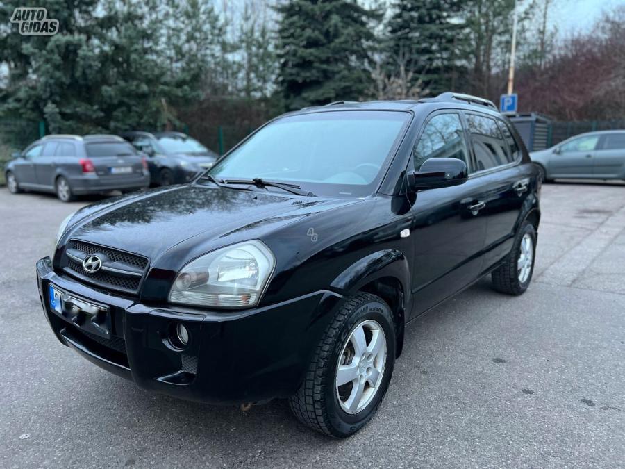 Hyundai Tucson 2005 in Vilnius, with an engine capacity of 2.00 L and mileage of 200 thousand km for 1849 €, photo 1 on AUTOMOTO.COM.LV