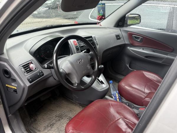 Hyundai Tucson 2005 in Siauliai, with an engine capacity of 2.00 L and mileage of 465 thousand km for 2200 €, photo 5 on AUTOMOTO.COM.LV