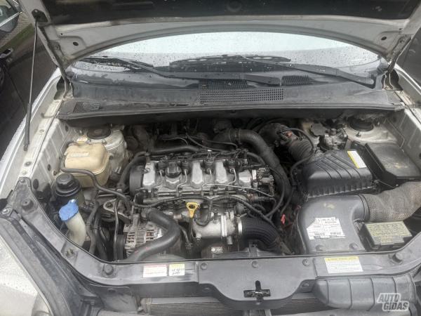 Hyundai Tucson 2005 in Siauliai, with an engine capacity of 2.00 L and mileage of 465 thousand km for 2200 €, photo 8 on AUTOMOTO.COM.LV